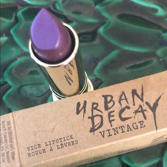 Urban Decay | Makeup | Urban Decay Vintage Vice Lipstick In Rich Purple ...